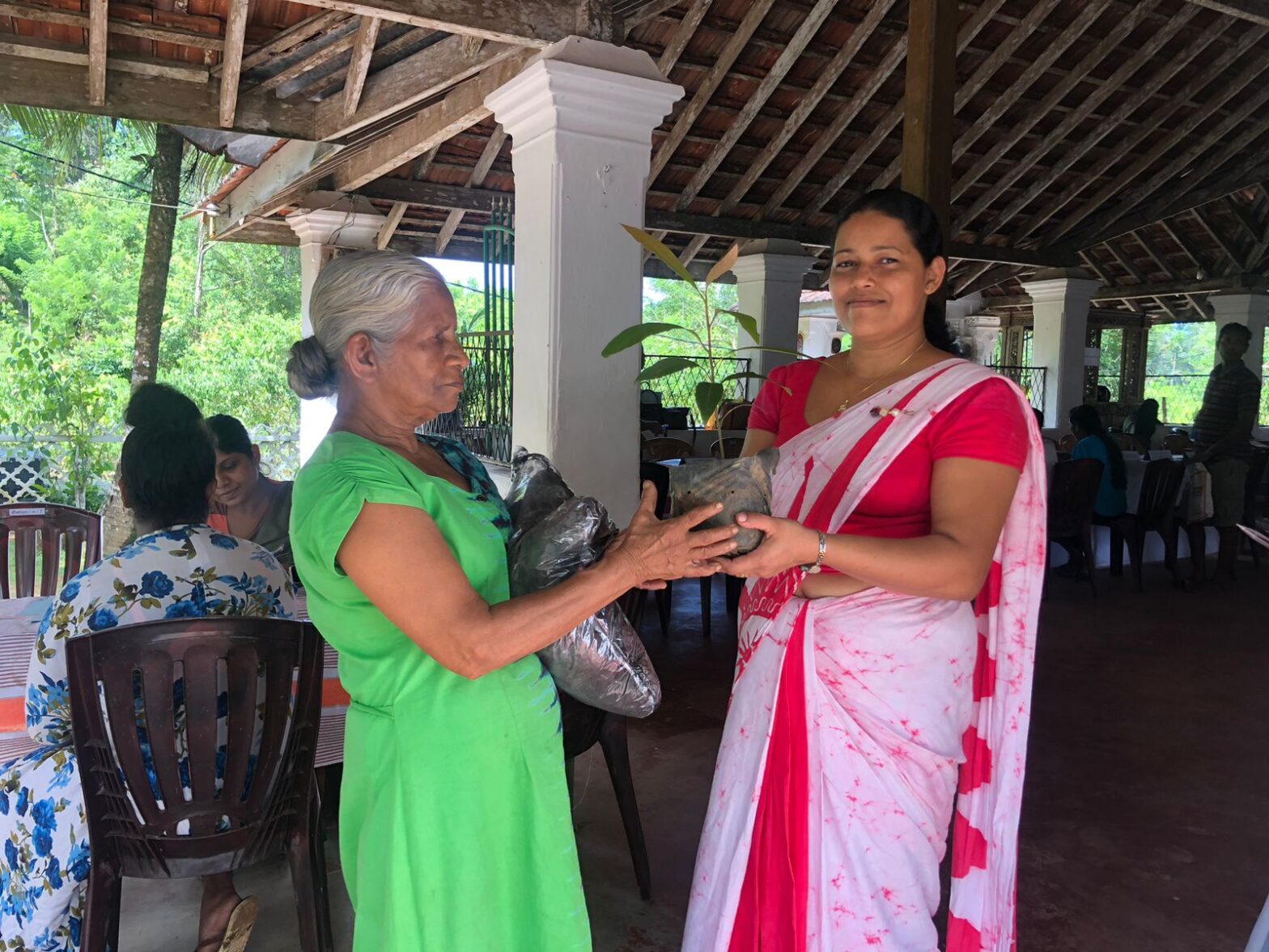 Mobile Service at Meegaspitiya Temple – Karandeniya Pradeshiya Sabawa